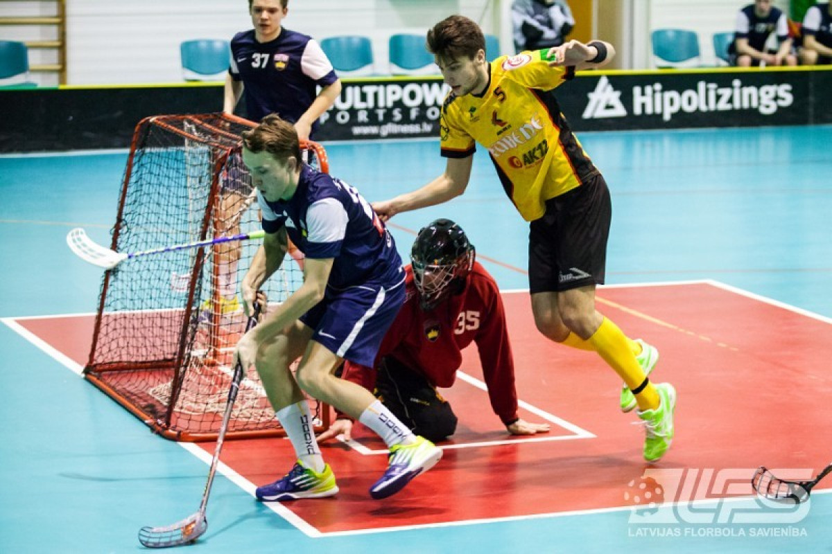 Foto: "Rubene" pārspēj ulbrokiešus – Florbols – Sportacentrs.com