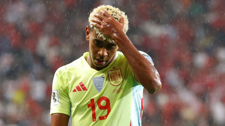 Jamals atkal nepalīdzēs Spānijai, izlase pārsteigta par nesaskaņotu ...